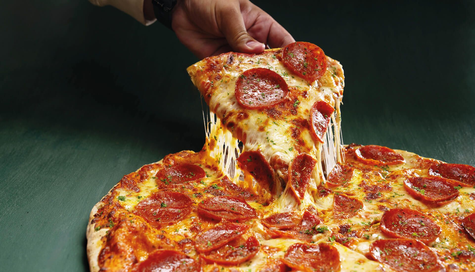 Italian Inspired Restaurant | Pizza, Pasta & Beverages | Panarottis ...